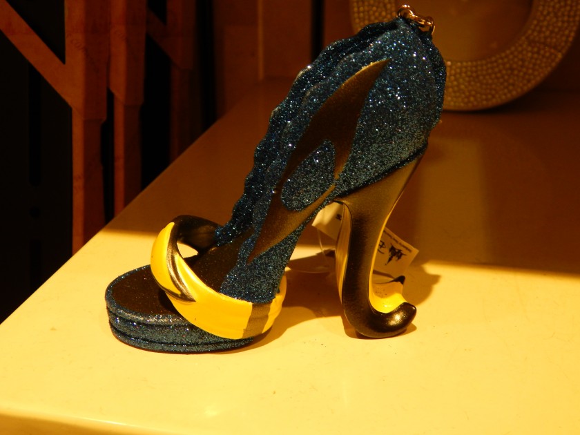 Disney Runway Shoe Ornaments Gain 7 New Designs!!