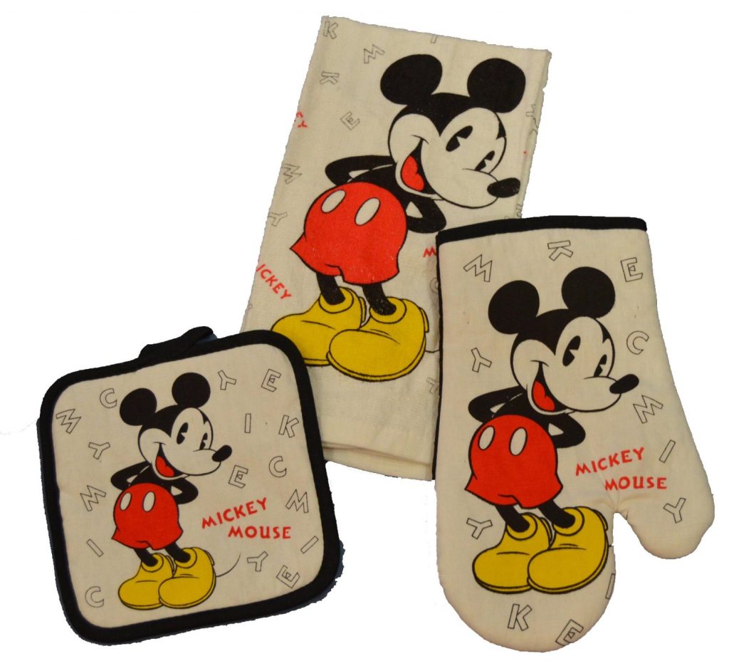 Disney Discovery- 3 Piece Mickey Mouse Kitchen Set - Decor