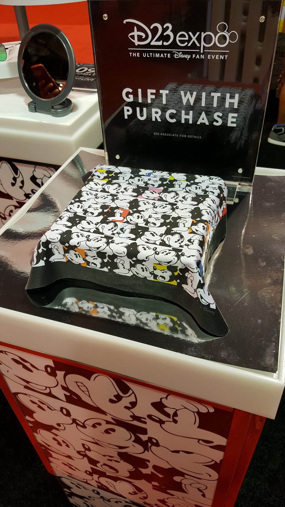 Mickey Mouse Cleaning Cloth Is Free Gift With Purchase At Sunglass Hut ...