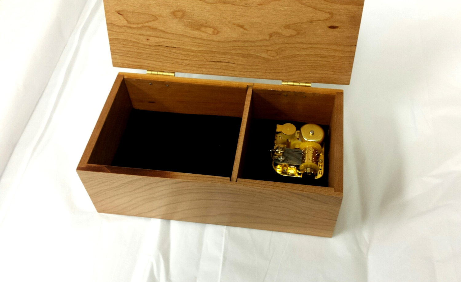 Check out this Stunning Personalized Little Mermaid Music Box - Discovery