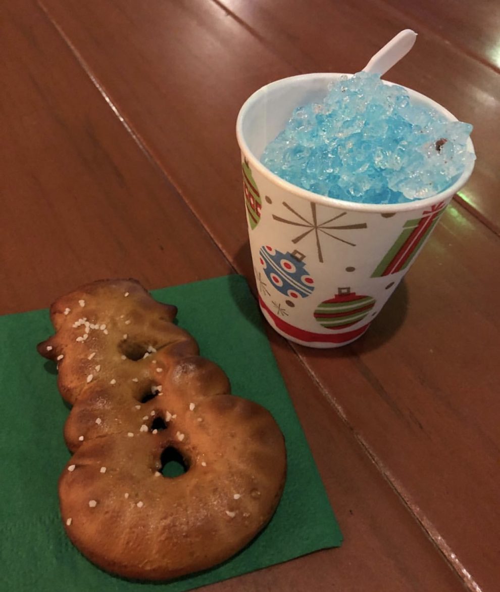 A First Hand Account Of Mickey’s Very Merry Christmas Party - Disney ...