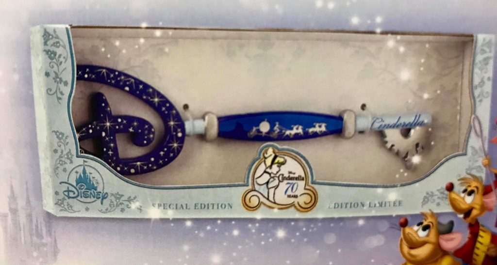 Cinderella Collectible Key Celebrates The 70th Anniversary - Decor