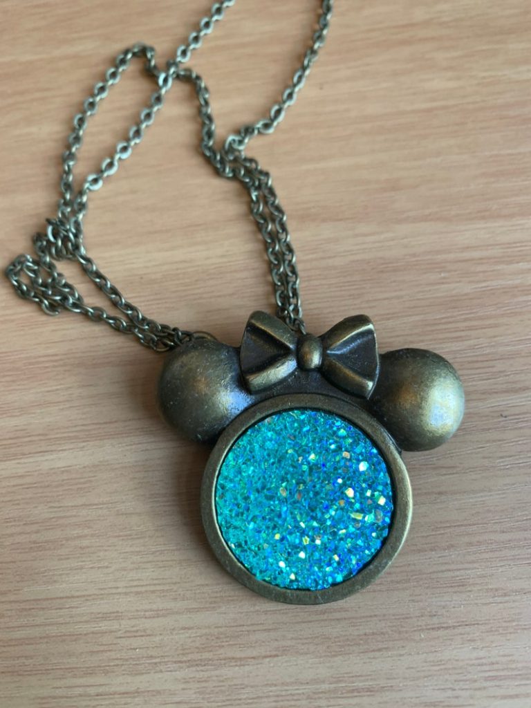 You Can Add This Minnie Mouse Necklace To Any Disney Look! - Jewelry