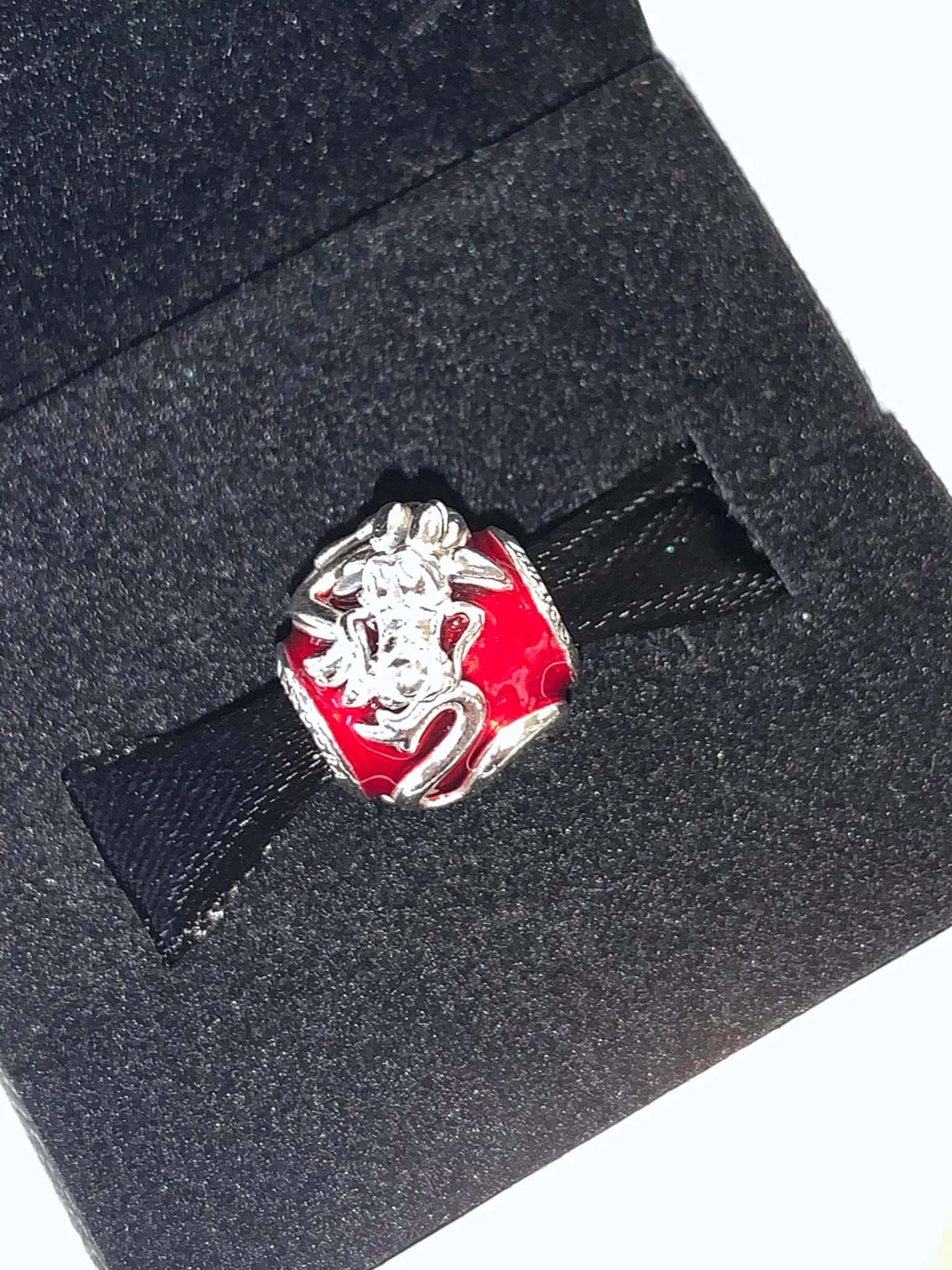 Mulan and Mushu Pandora Charms Bring Honor To Your Bracelet! - Jewelry