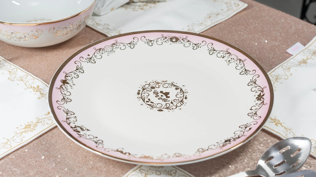 Complete The Disney Princess Dish Set With These New Serving Pieces ...