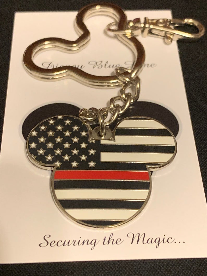 These Thin Line Mickey And Minnie Keychains Are A Magical Way To Honor ...