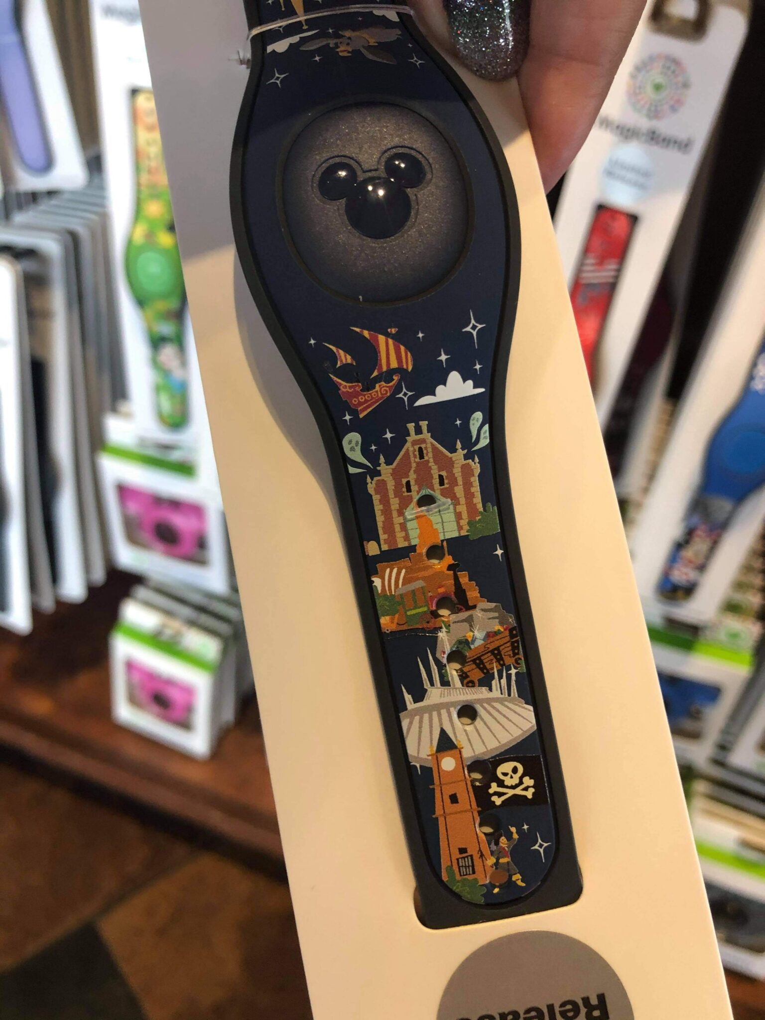 Exciting New MagicBands Have Popped Up At Walt Disney World - News