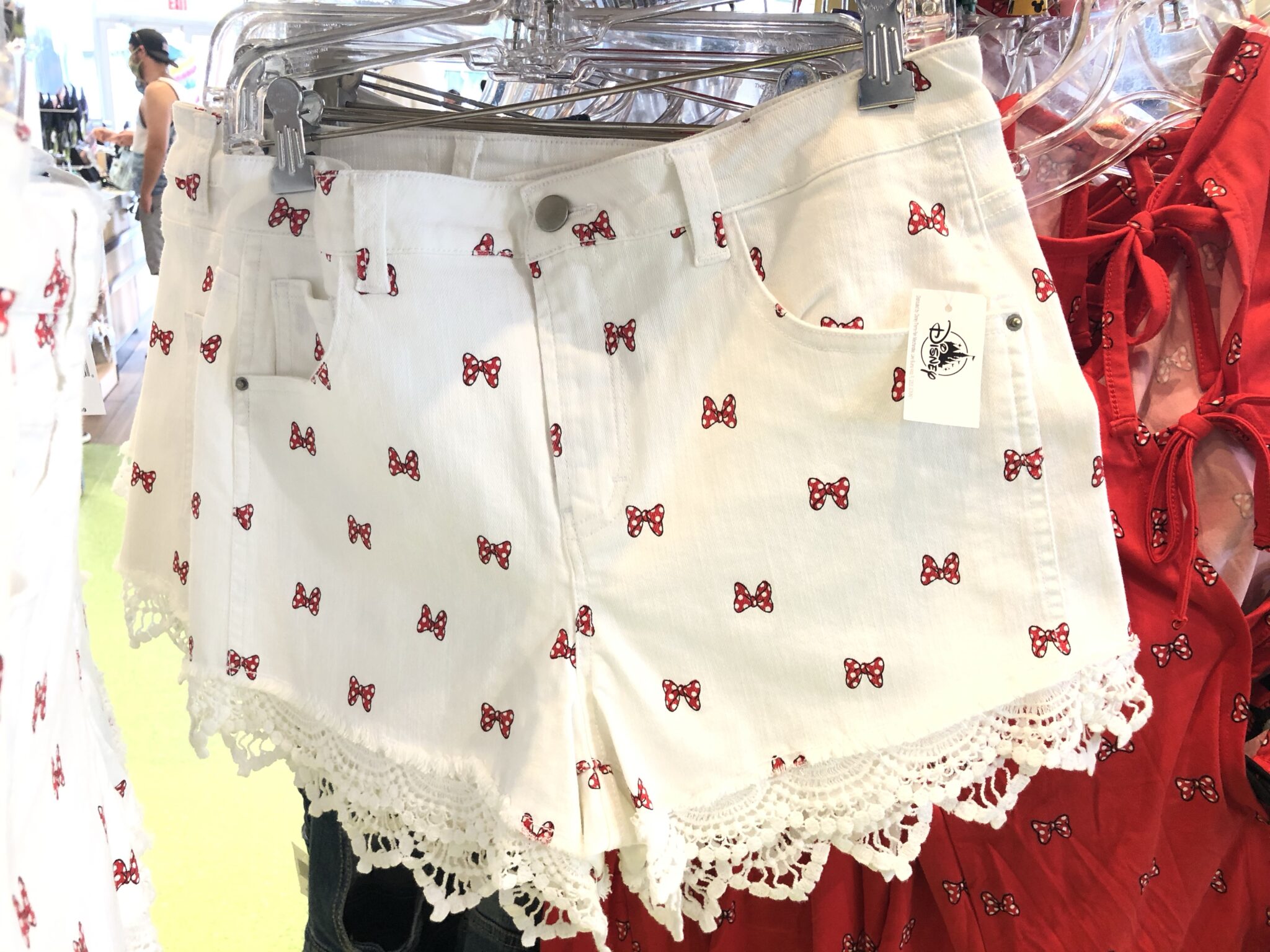 New Minnie Mouse Collection is a Sweet Ode to Summer