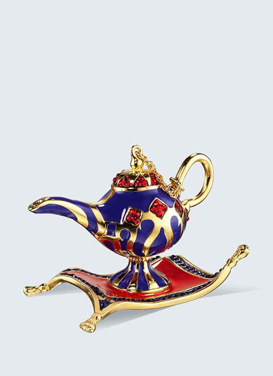 These Disney Estée Lauder Compacts Are Stunningly Magical - Makeup