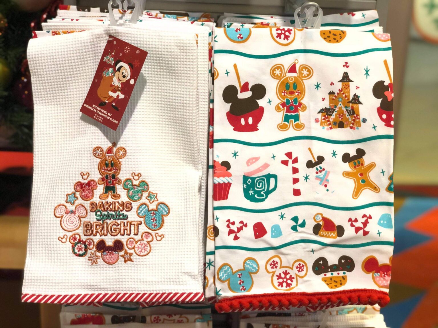 This Disney Kitchen Holiday Decor Will Fill Your Kitchen With Holiday ...