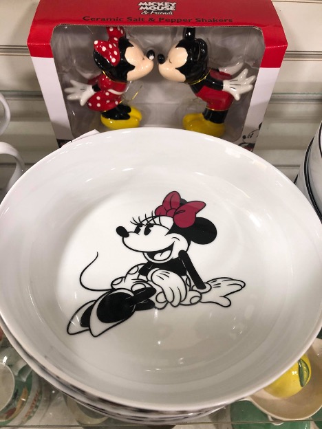 Make Any Meal Magical With Mickey and Minnie Dishware - home