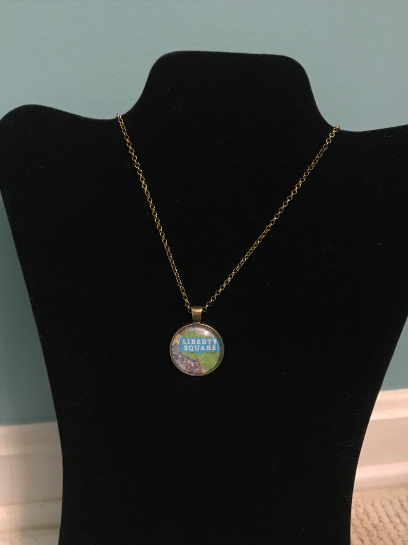 Lands of the Magic Kingdom Discoveries: Colonial America of Liberty ...