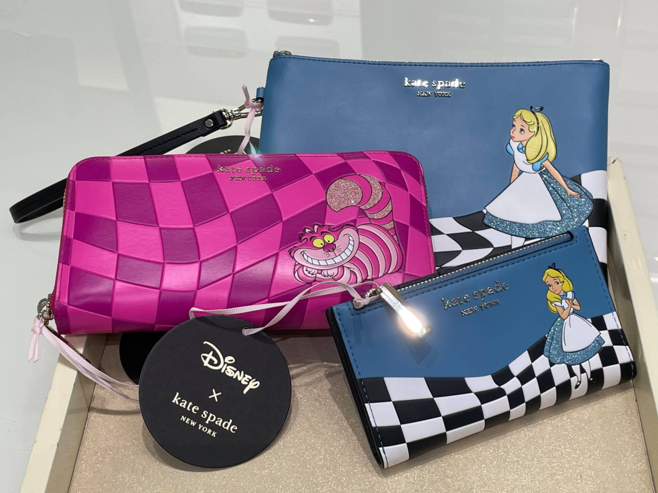 An Alice In Wonderland Kate Spade Collection Has Arrived At Disney ...