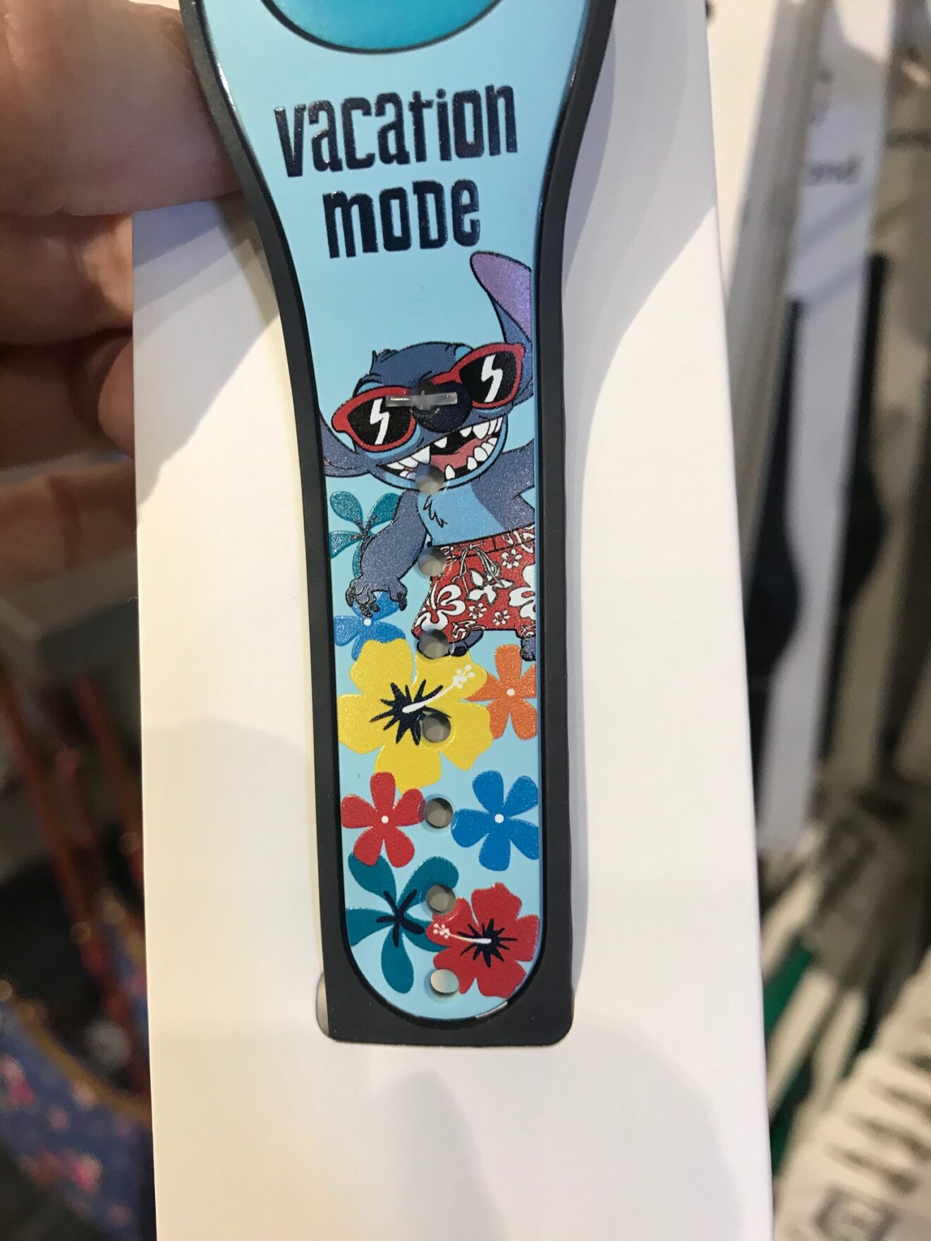 Three New Disney MagicBands Arrive at Disney World!