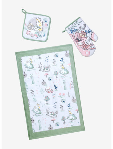 New Disney 3-Piece Kitchen Sets Will “Bake” All Your Dreams Come True!