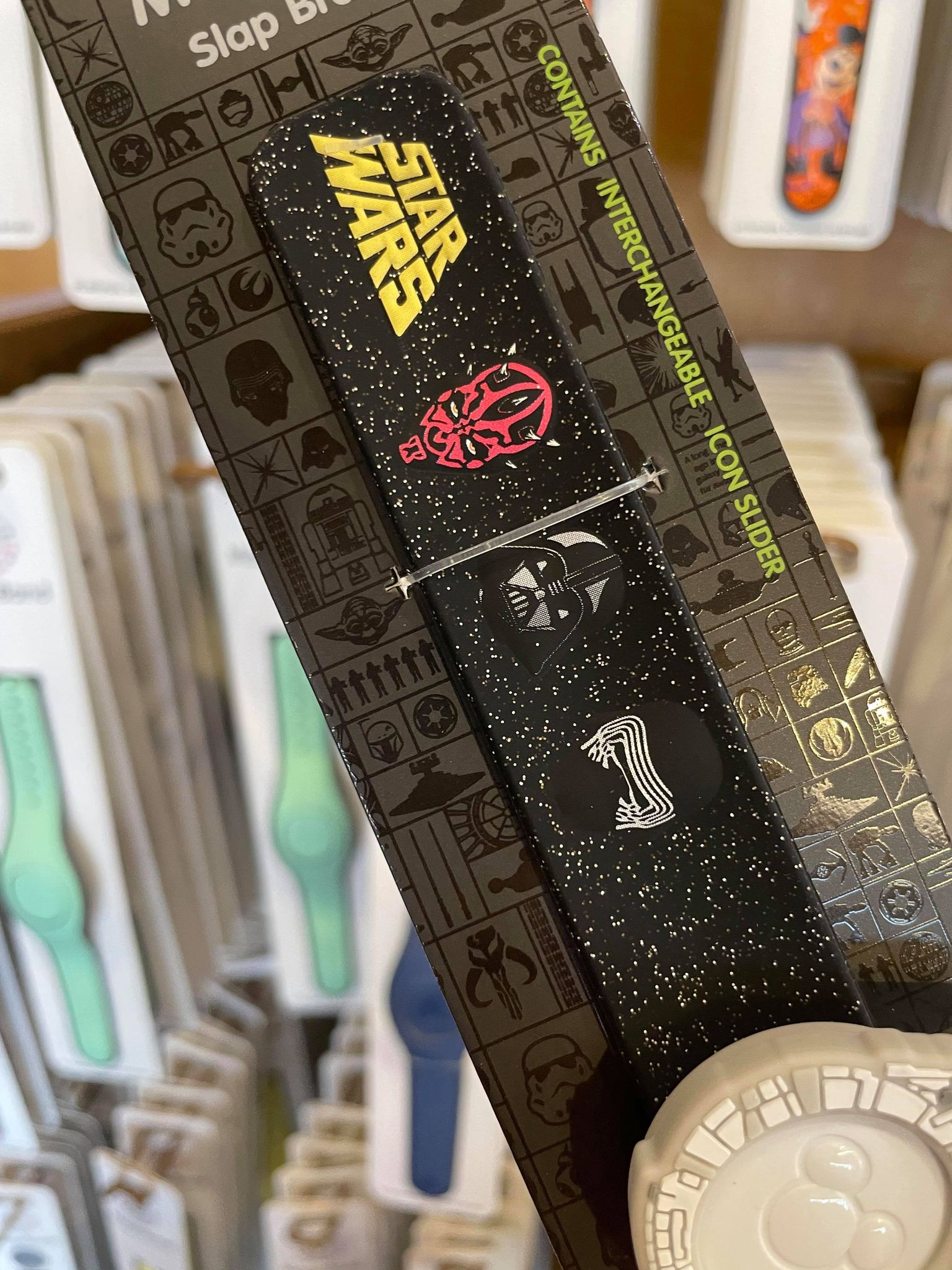 MagicBand Slap Bracelets Bring A 90s Vibe To This Magical Technology