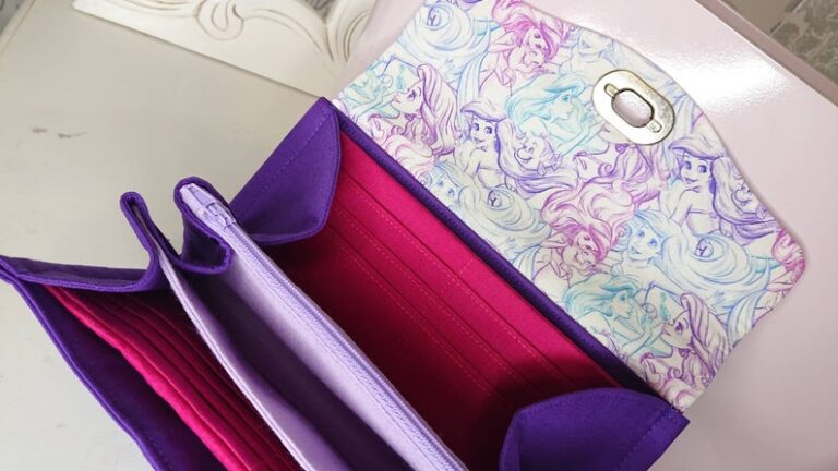 Disney Themed Wallets For Every Fashionista - bags