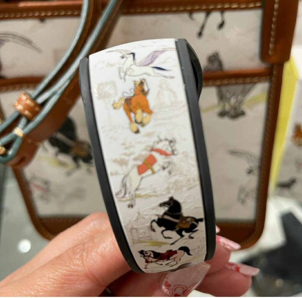 The Disney Steeds Dooney & Bourke Collection Is Finally Online! - bags