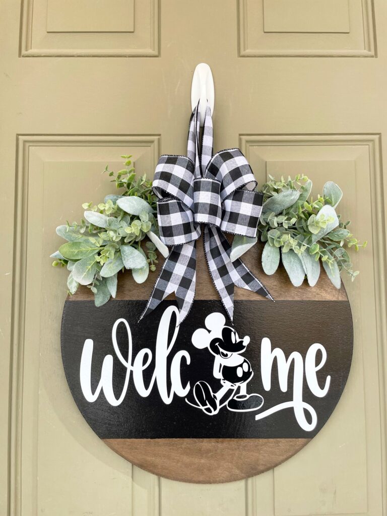 Give a Warm Welcome to This Mickey Mouse Front Door Decor - home