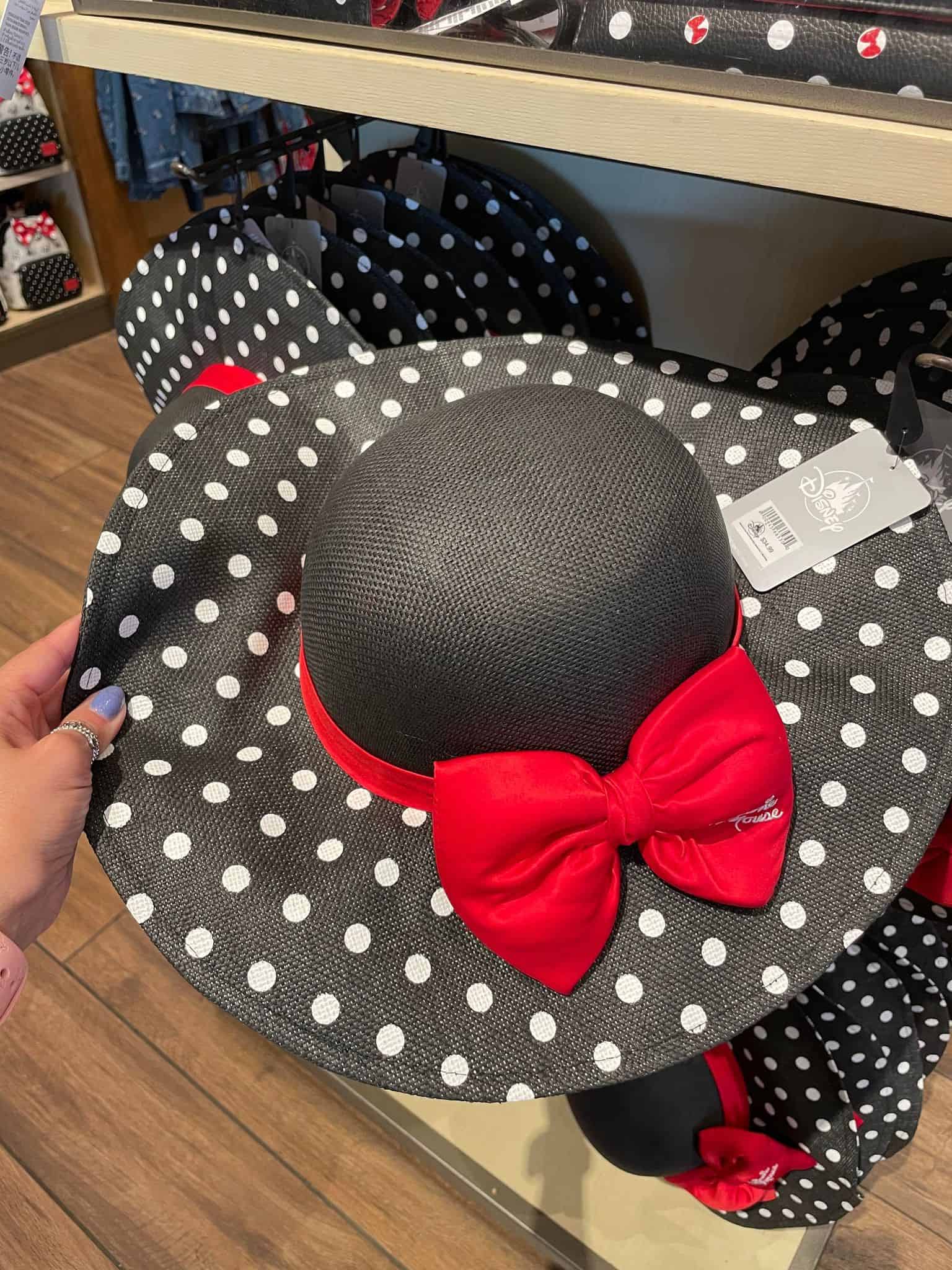 The Minnie Mouse Large Rimmed Hat Has Finally Made It To The East Coast ...