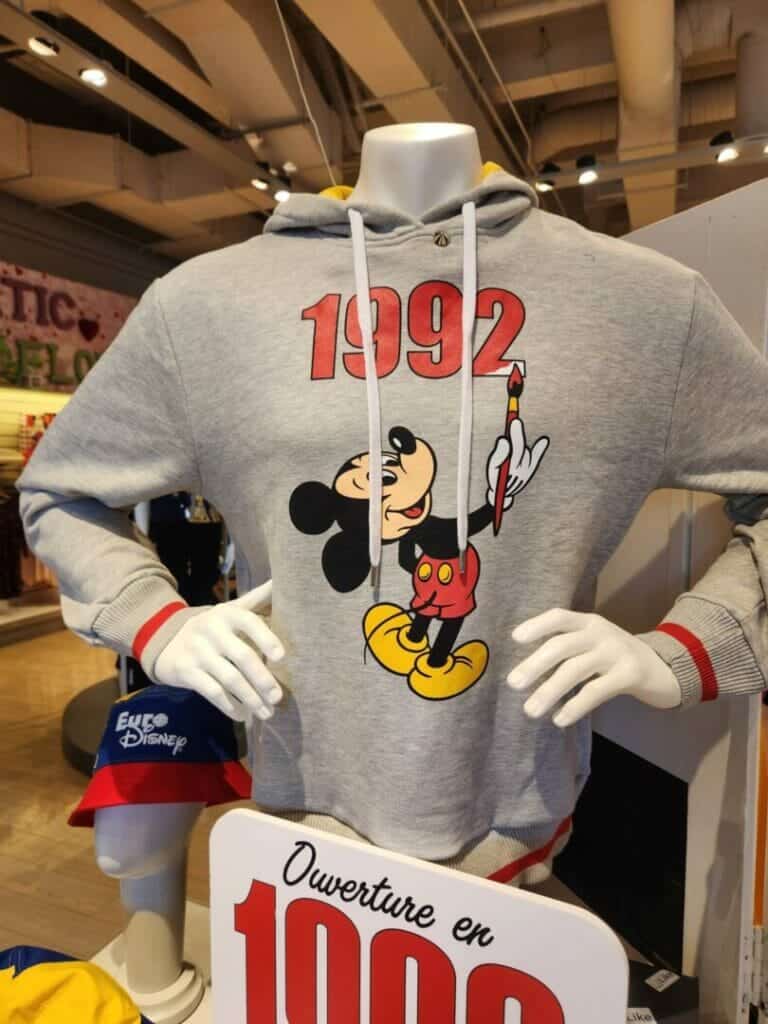 This Euro Disney Collection Brings Vintage Disney Across The Pond ...