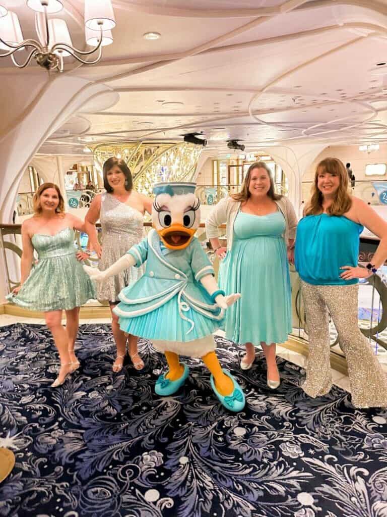 Shimmering Seas Decor Shines for Disney Cruise Line's 25th Anniversary ...
