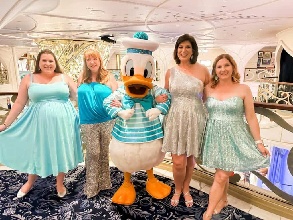 Shimmering Seas Decor Shines for Disney Cruise Line's 25th Anniversary ...