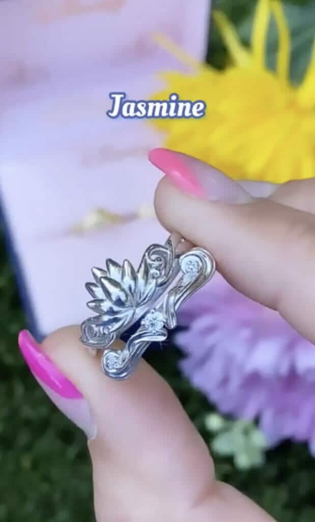 These RockLove Princess Floral Rings Are Fit For Royalty - Jewelry