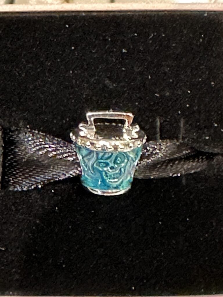 A Hatbox Ghost Pandora Charm Has Materialized - Pandora