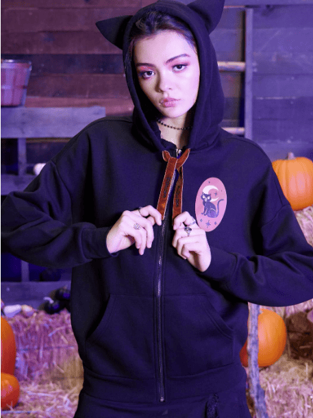 Bewitching Hocus Pocus Styles Arrive at Hot Topic - Fashion