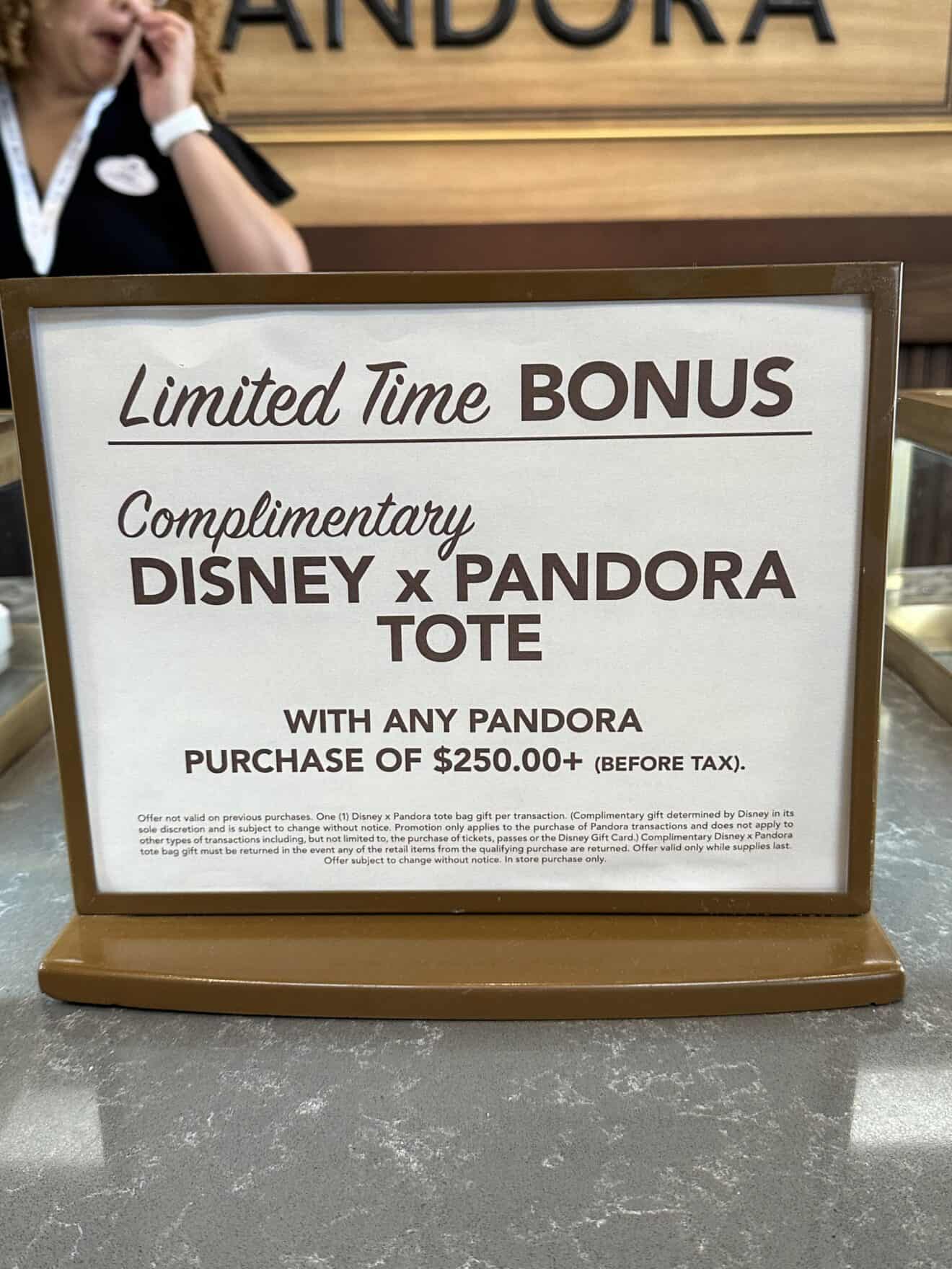 Pandora Store Pops Up at EPCOT For Fashionista Shopping! - News