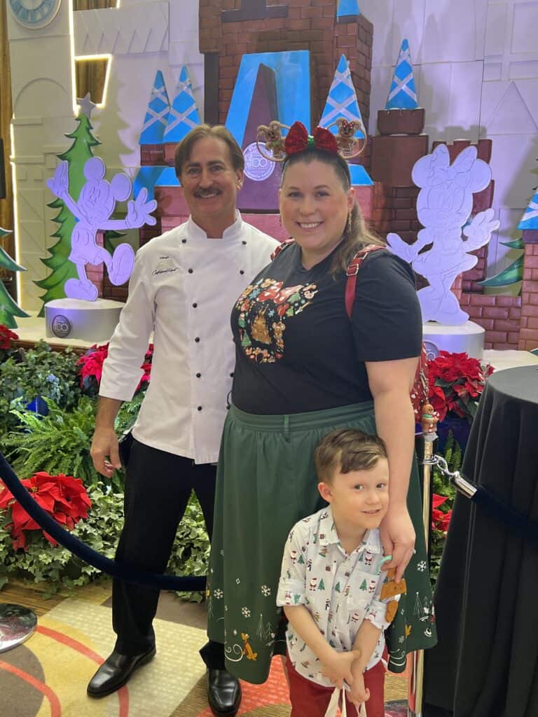 Taking a Bite Out of the Gingerbread Displays at Walt Disney World ...
