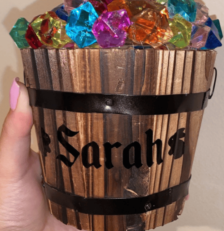 This Seven Dwarfs Heigh Ho Lamp Is a Real Gem! - Decor