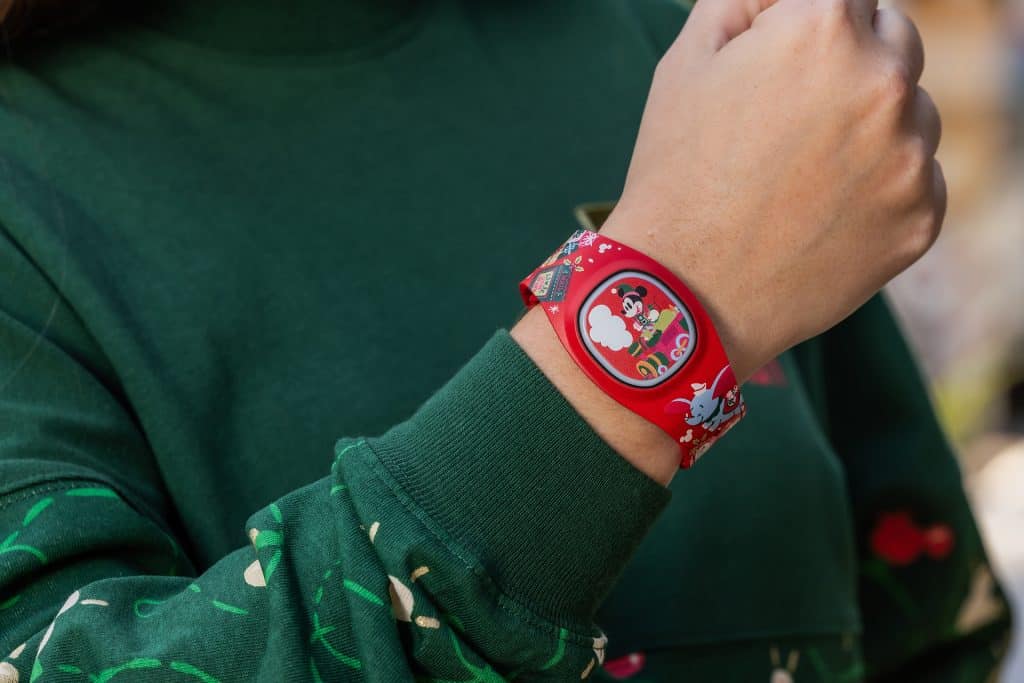2024 Disney Holiday Merch Preview Is Here! - Fashion