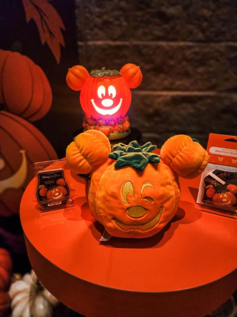 Check Out All the New Disney Scentsy Collections Coming This Year ...
