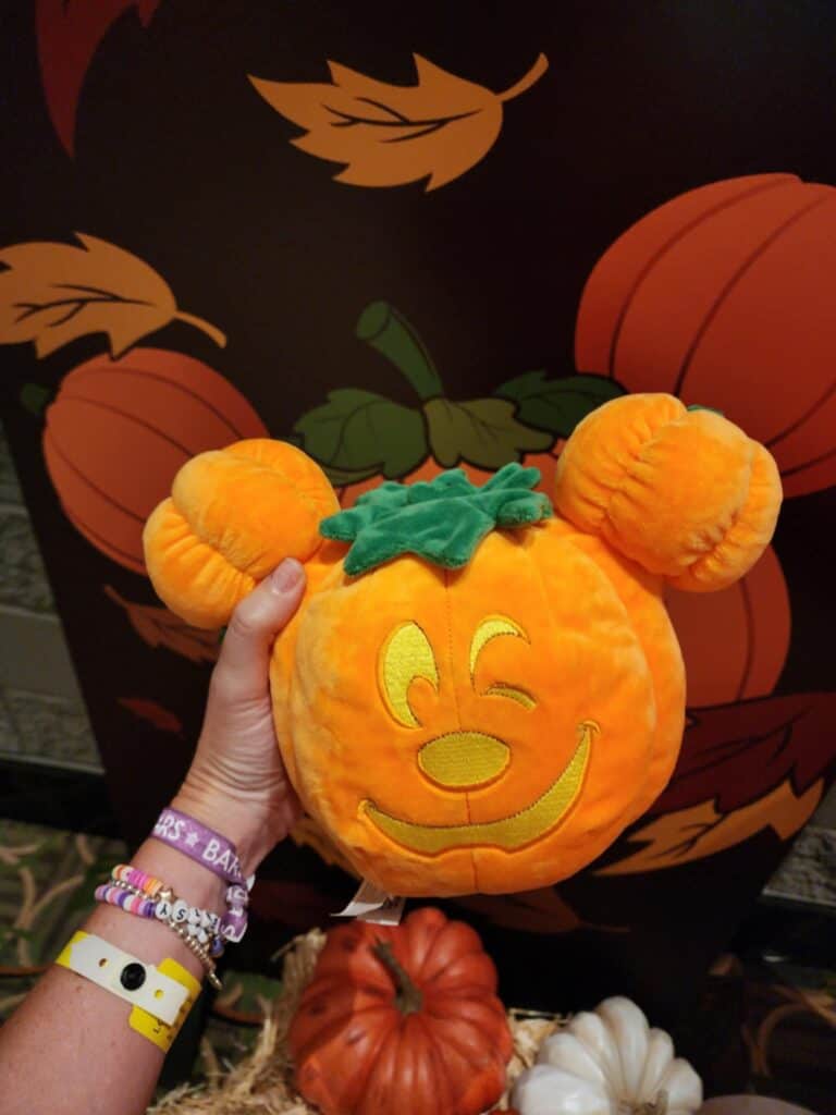 Check Out All the New Disney Scentsy Collections Coming This Year ...