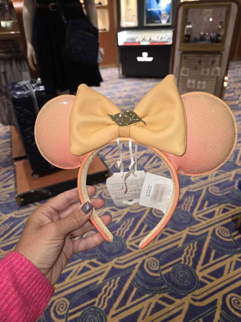 Enjoy a Peach Sunset with DCL - Fashion