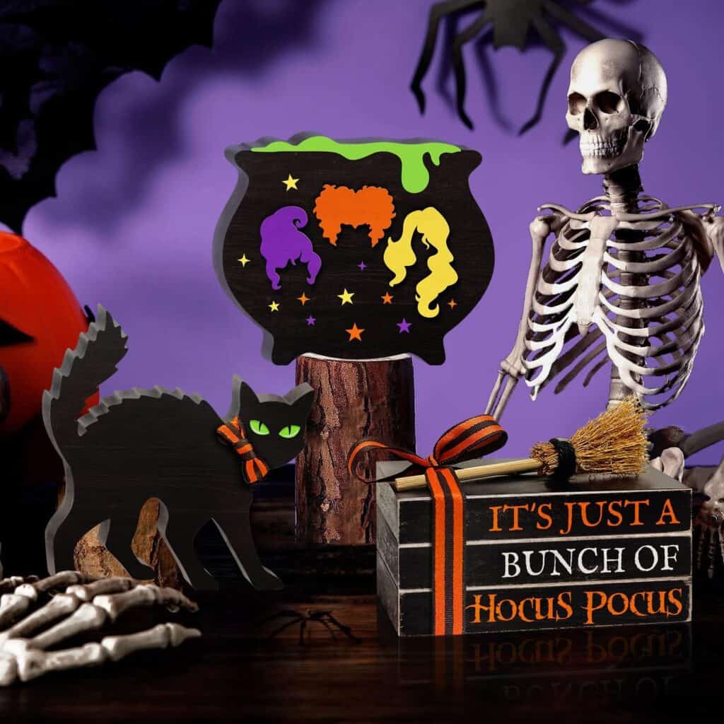 Disney Discovery: Hocus Pocus Table Decor - Decor