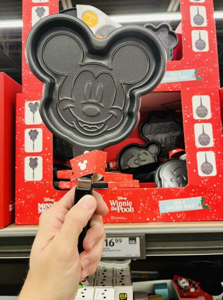 Disney Holiday Magic Takes Over ALDI with Festive Finds for Every Fan ...
