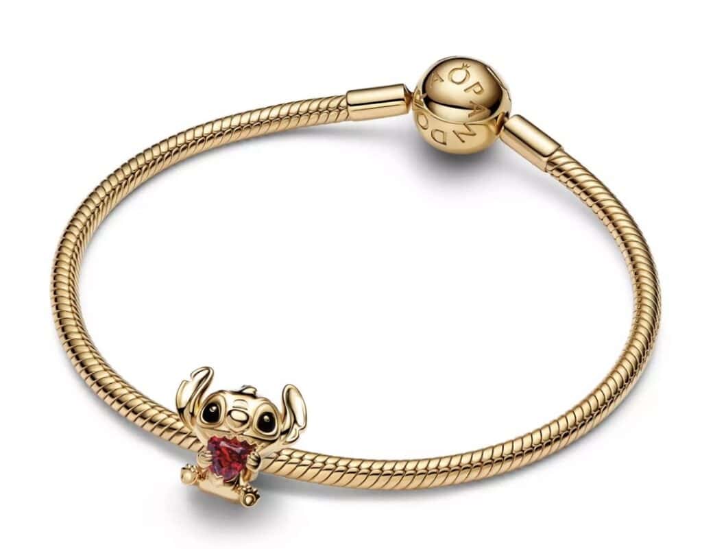 Pandora Brings You Holiday Mischief and Heartfelt Magic - Jewelry